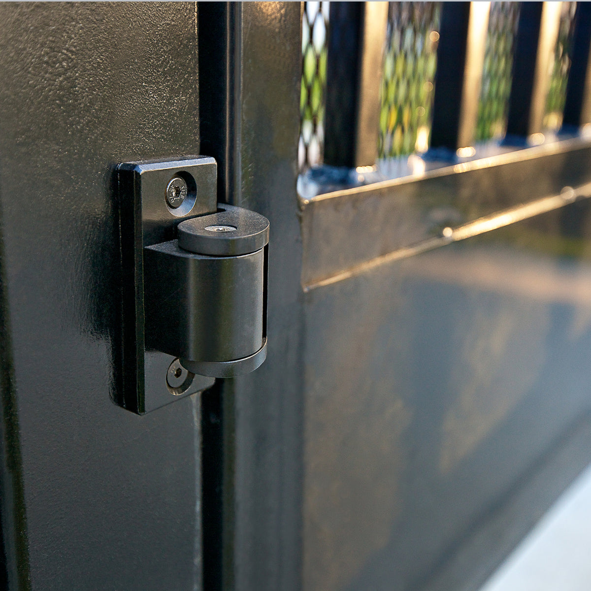 Durability - D&D's long-lasting gate hardware - D&D Technologies US